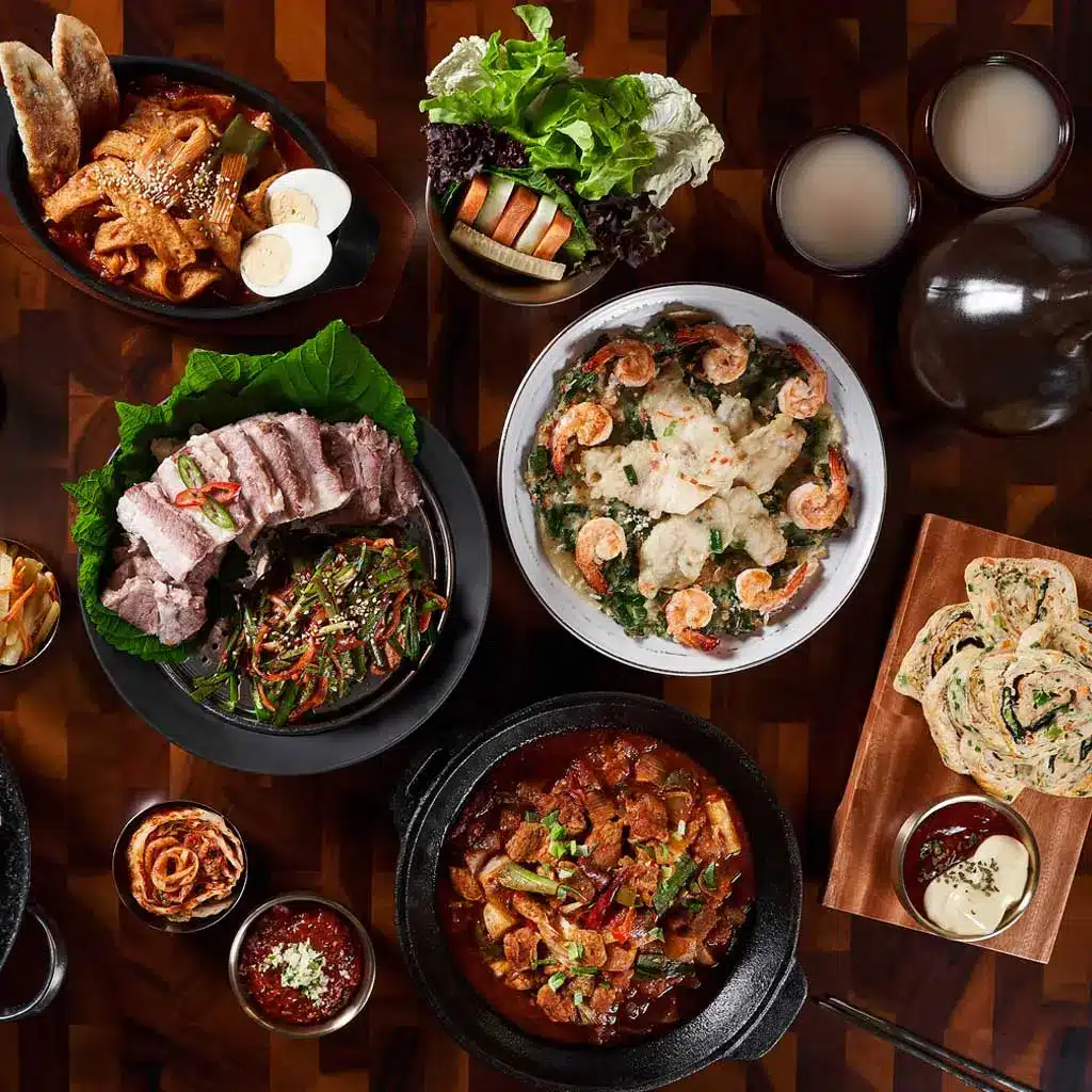 ที่ Real Pork Thailand เราภูมิใจนำเสนอเมนูมากมายที่รังสรรค์จากเนื้อหมู ...